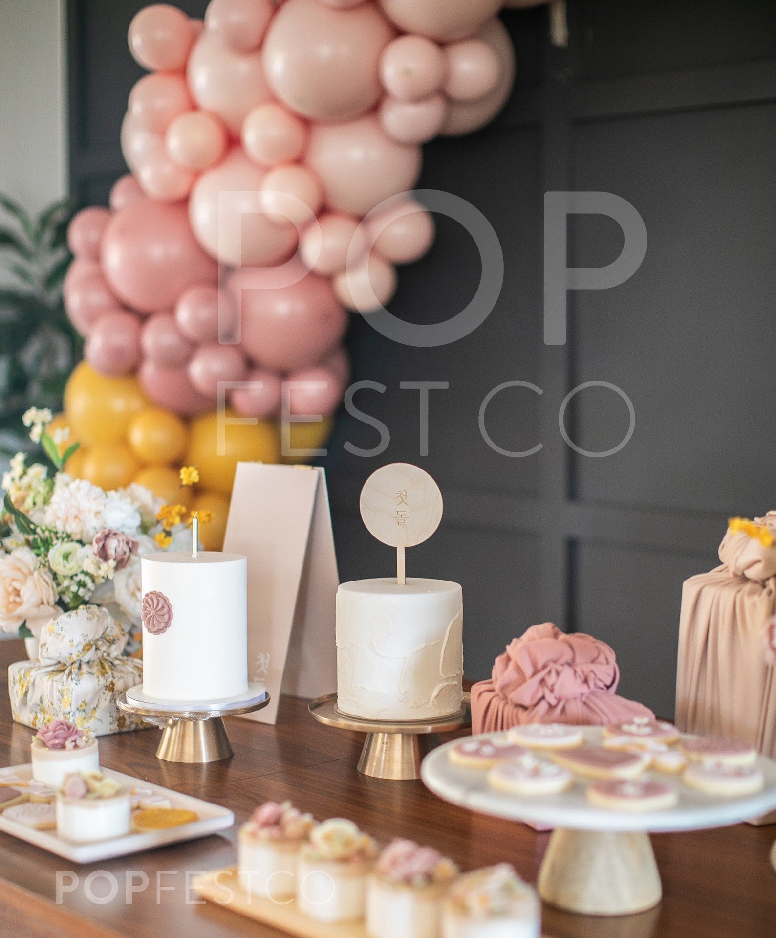 Addison Balloon Arch Kit – PopFestCo